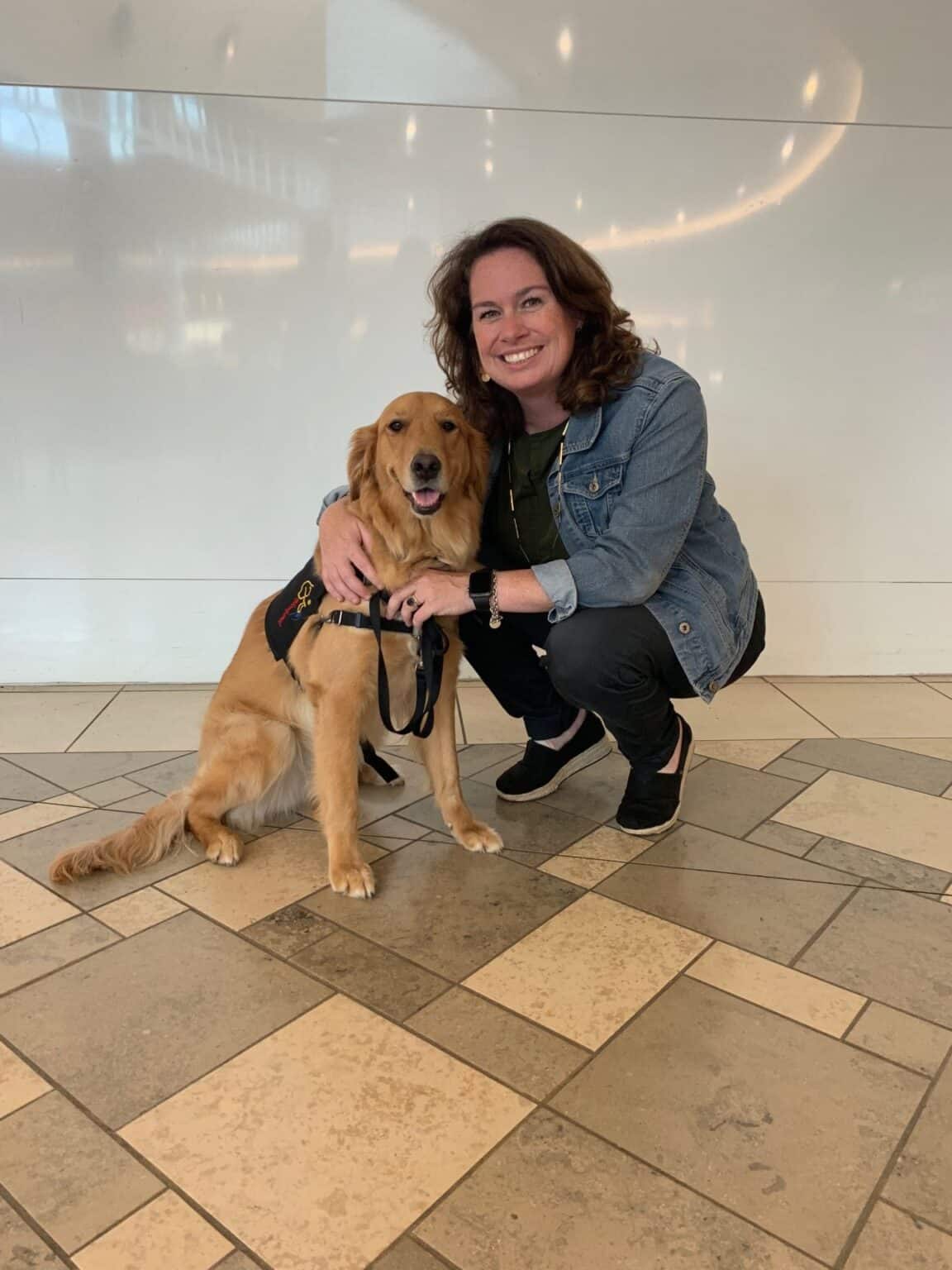 Laura Hunter & DEWEY – paws4people / ADDIE's Way – Assistance Dog ...