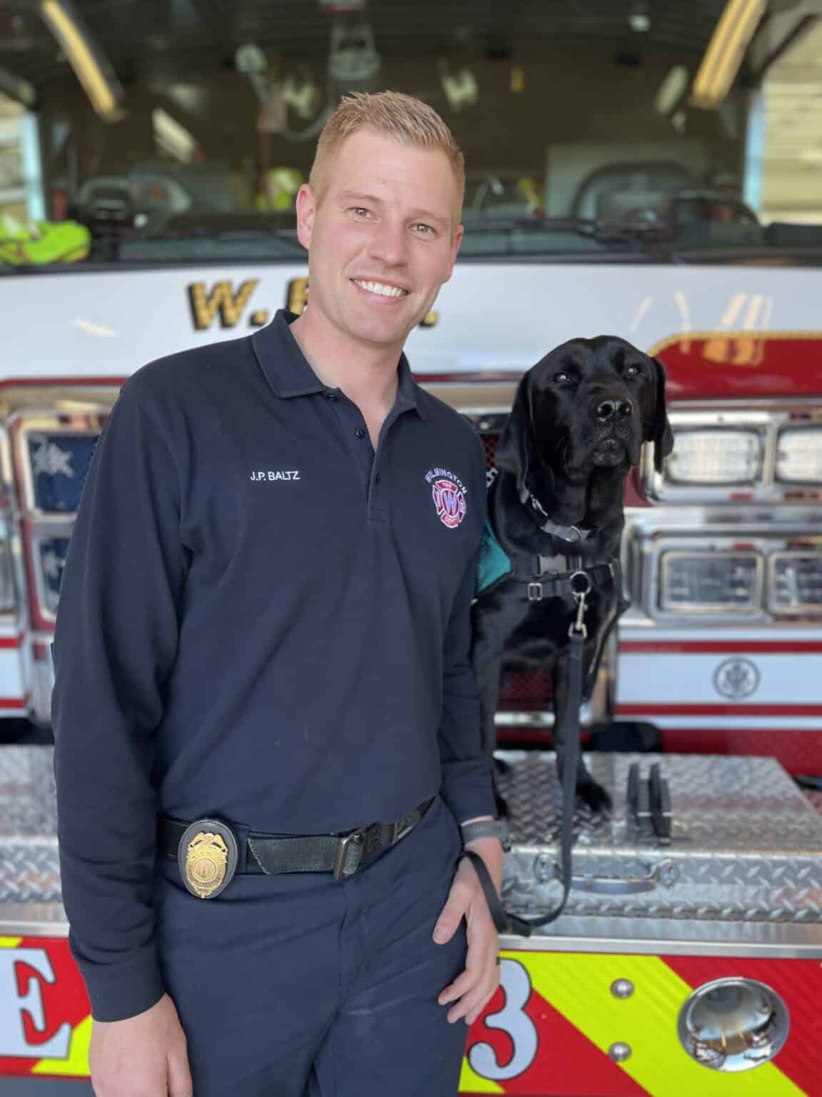 Lieutenant Josh Baltz & JETHRO – paws4people / ADDIE's Way – Assistance ...